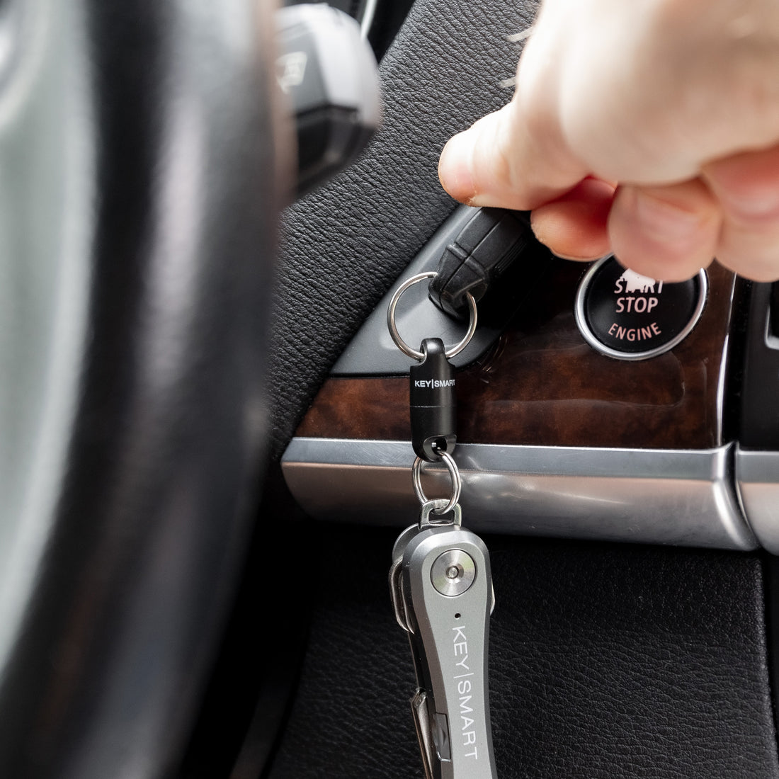 MagConnect magnetic keychain accessory | KeySmart
